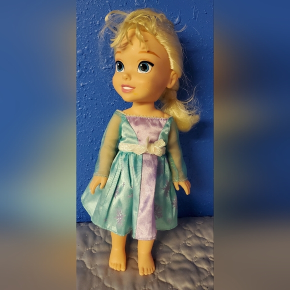 Toys | Disney Frozen Elsa Doll Articulated 14 Heavy Duty Plastic Toy ...